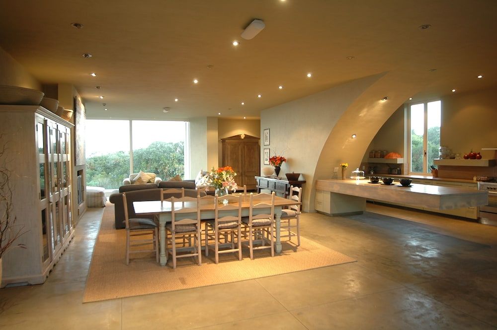 Mosselberg on Grotto Beach | Hermanus, Western Cape, South Africa ...