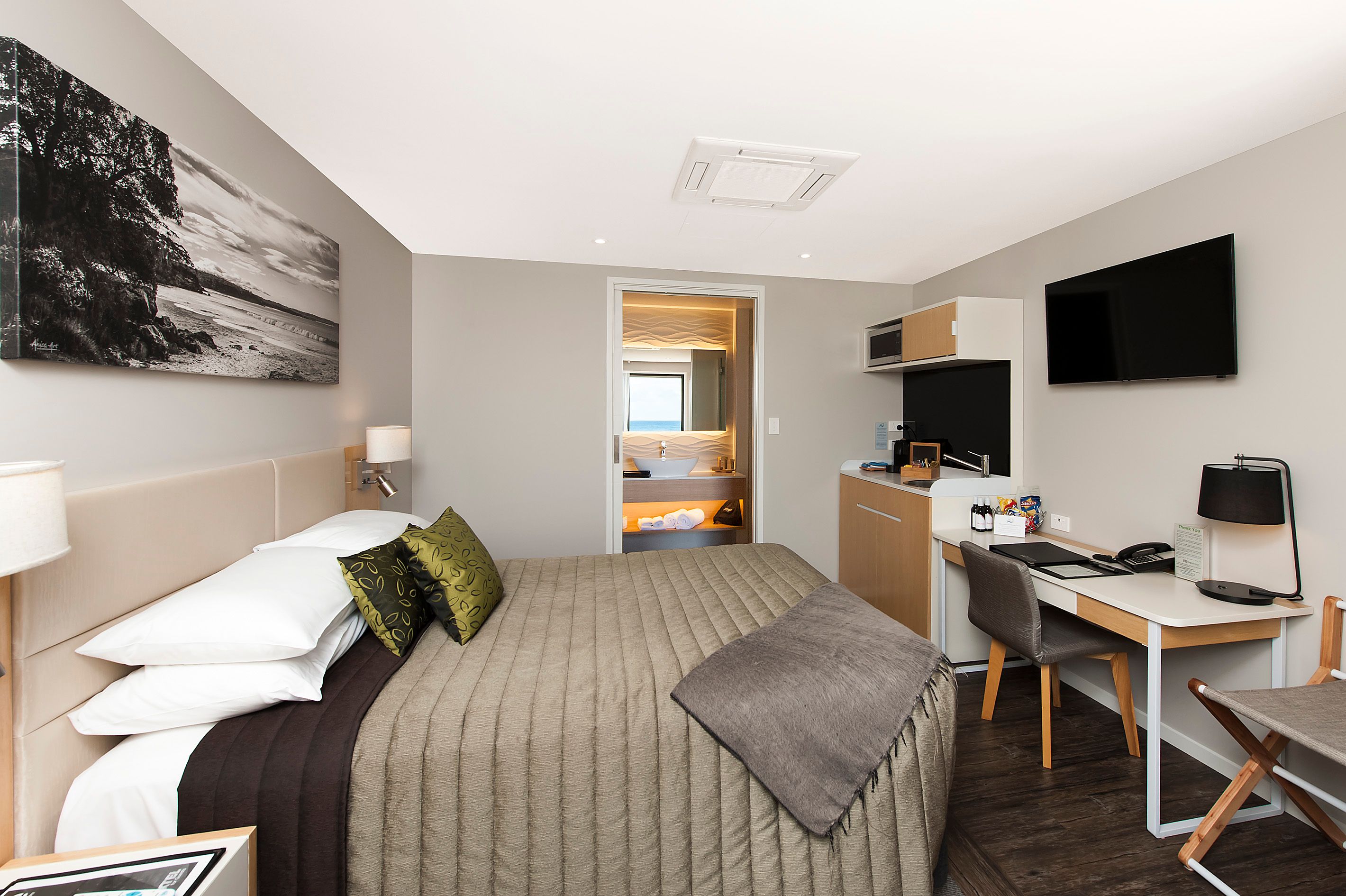 Allure on Ocean Motel | Mollymook, Australia | Venue Report