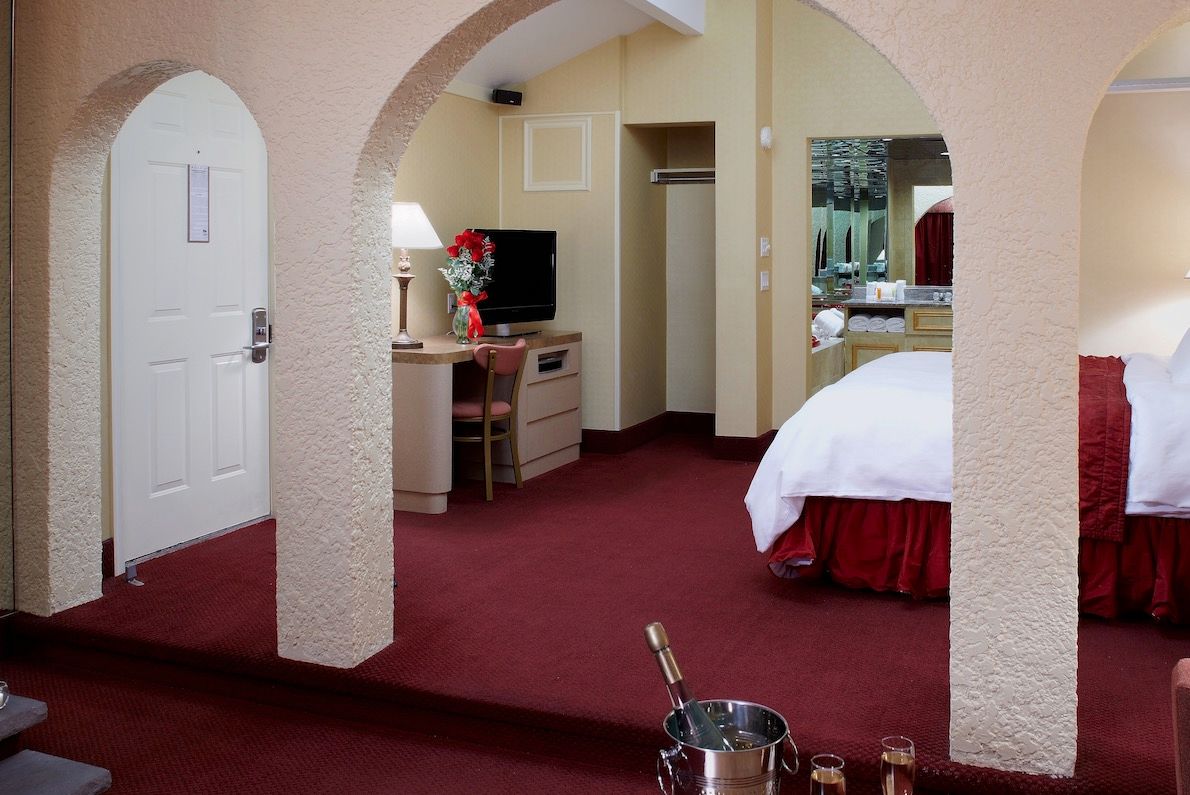 Paradise Stream Resort $270 ($̶4̶7̶6̶). Mt Pocono Hotel Deals & Reviews ...