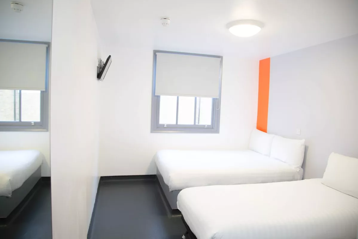 easyHotel London Victoria, London, ENG, United Kingdom - Compare Deals