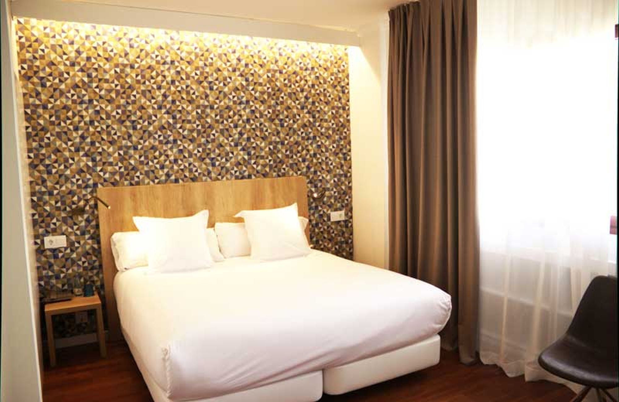 Chic & Basic Velvet desde 61 €. Hoteles en Barcelona - KAYAK
