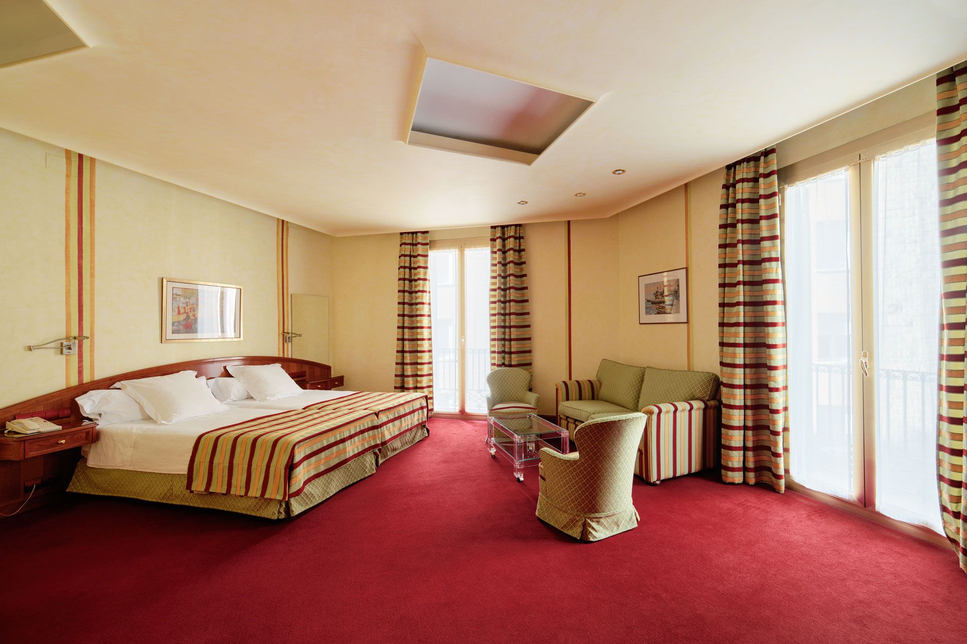 Hotel Colón Barcelona, Barcelona, Spain - Compare Deals