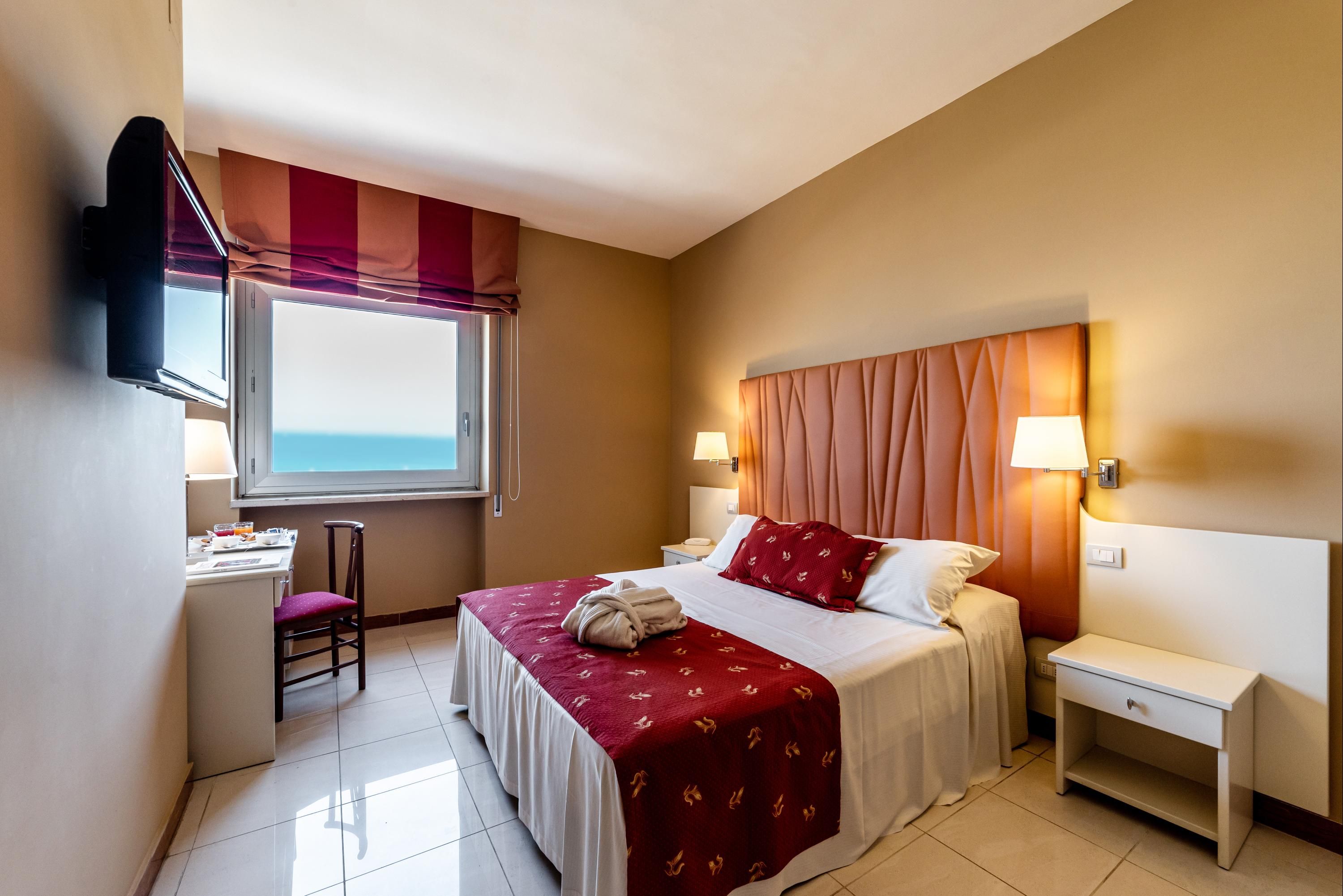 Barion Hotel & Congressi, Bari, Bari, Italy - Compare Deals