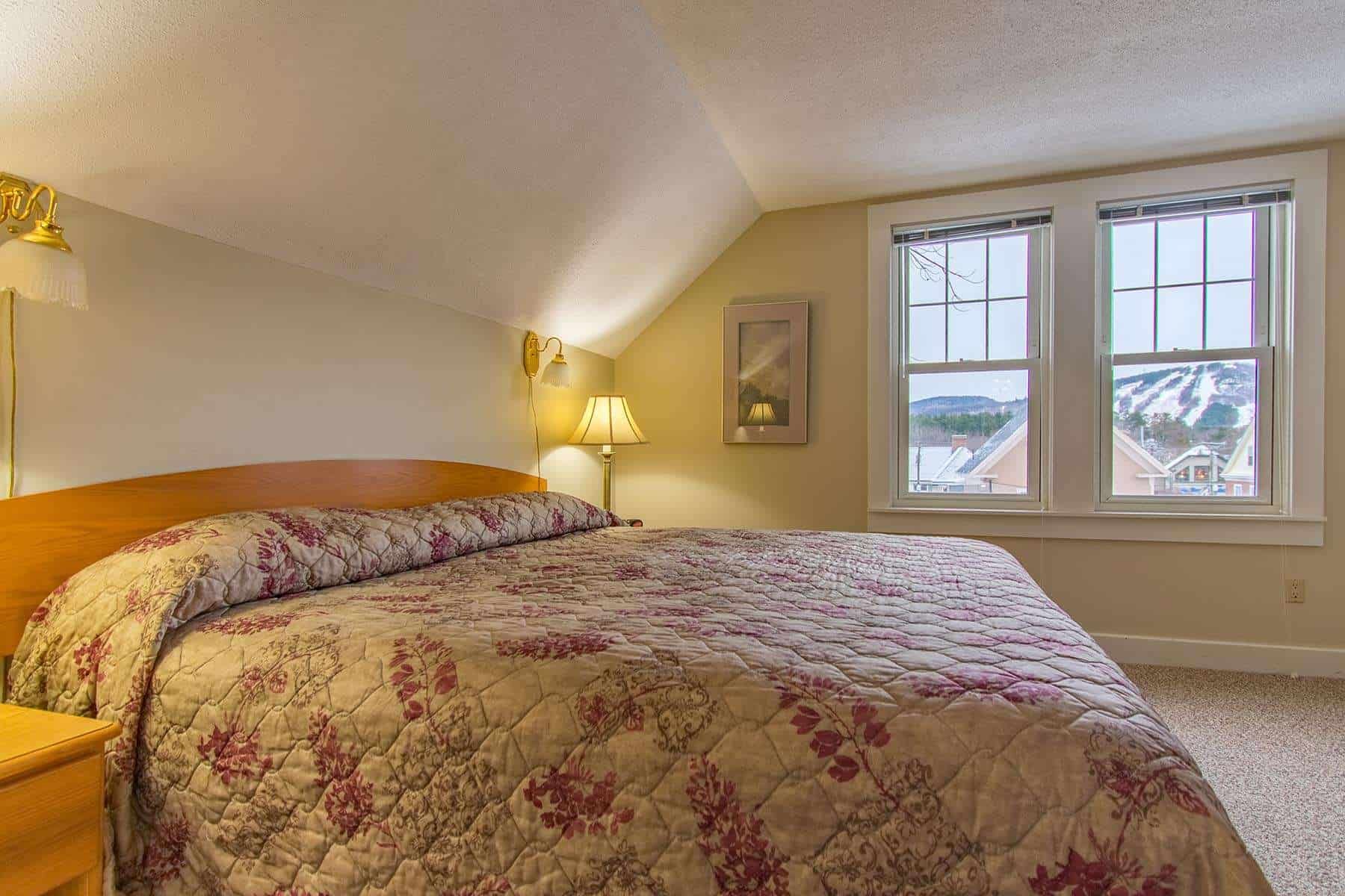 Eastern Slope Inn Resort $97 ($̶2̶0̶5̶). North Conway Hotel Deals ...