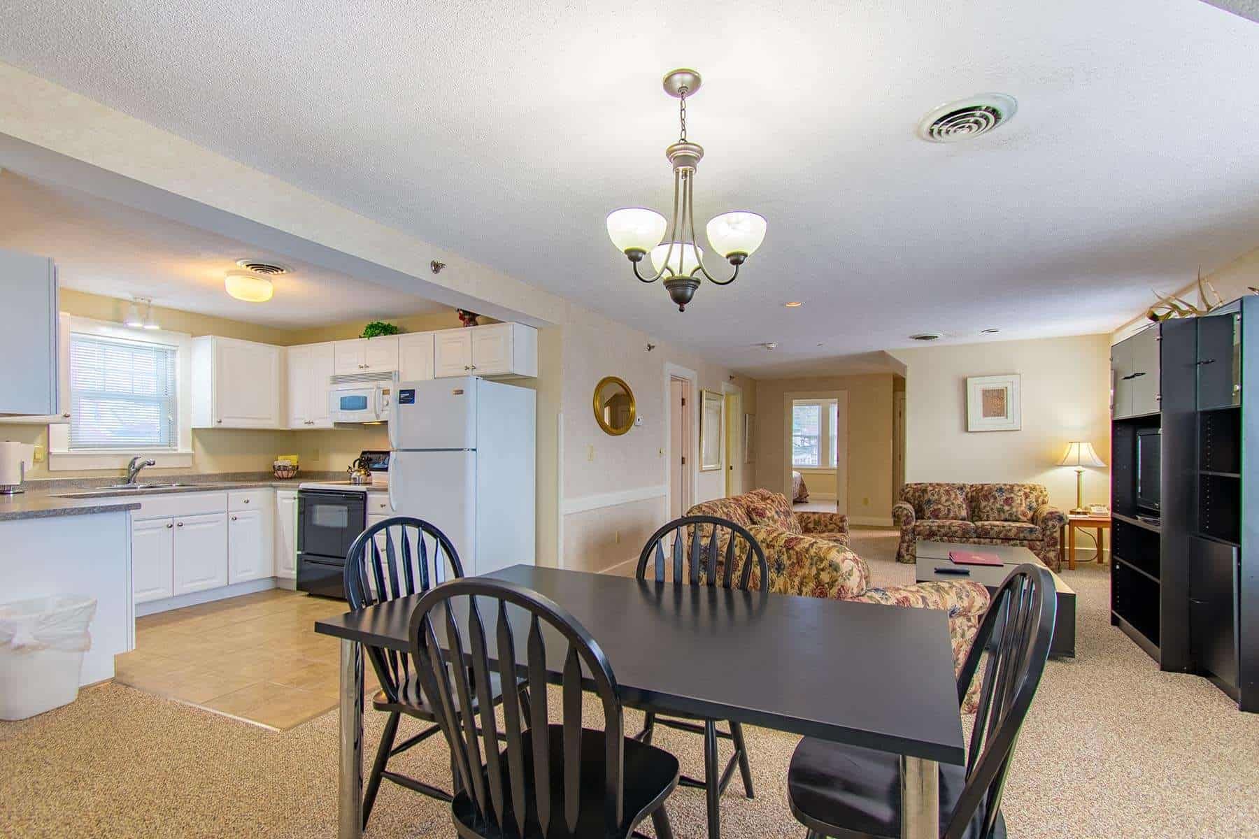 Eastern Slope Inn Resort $97 ($̶2̶0̶5̶). North Conway Hotel Deals ...