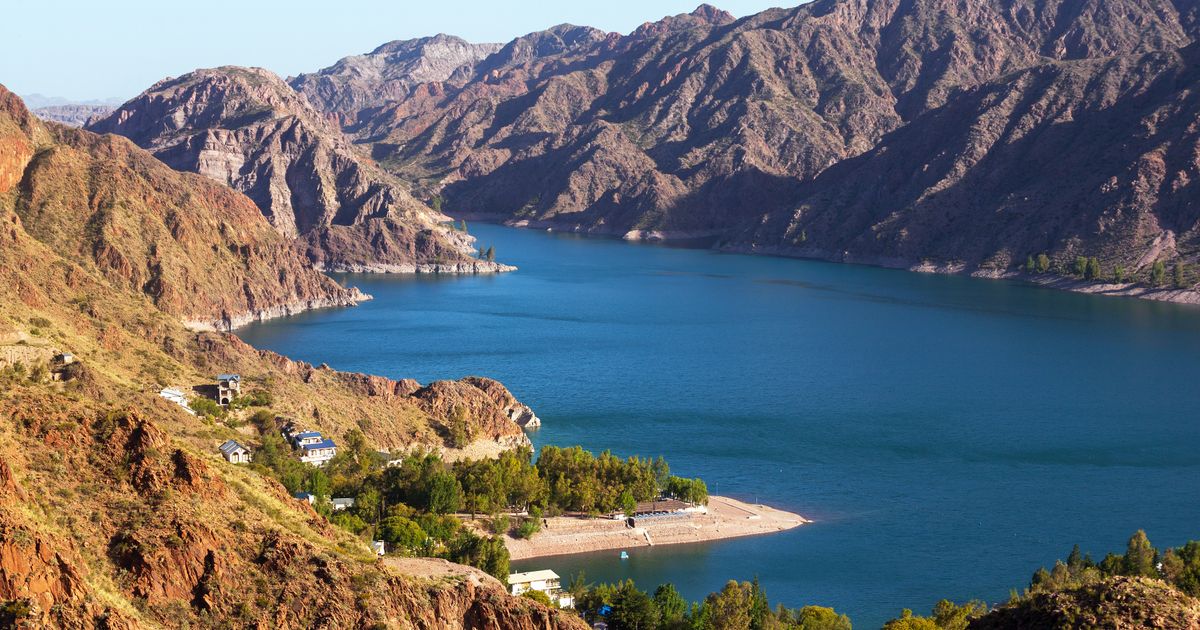 Vuelos baratos desde La Paz a San Rafael | (LPB - AFA) - KAYAK