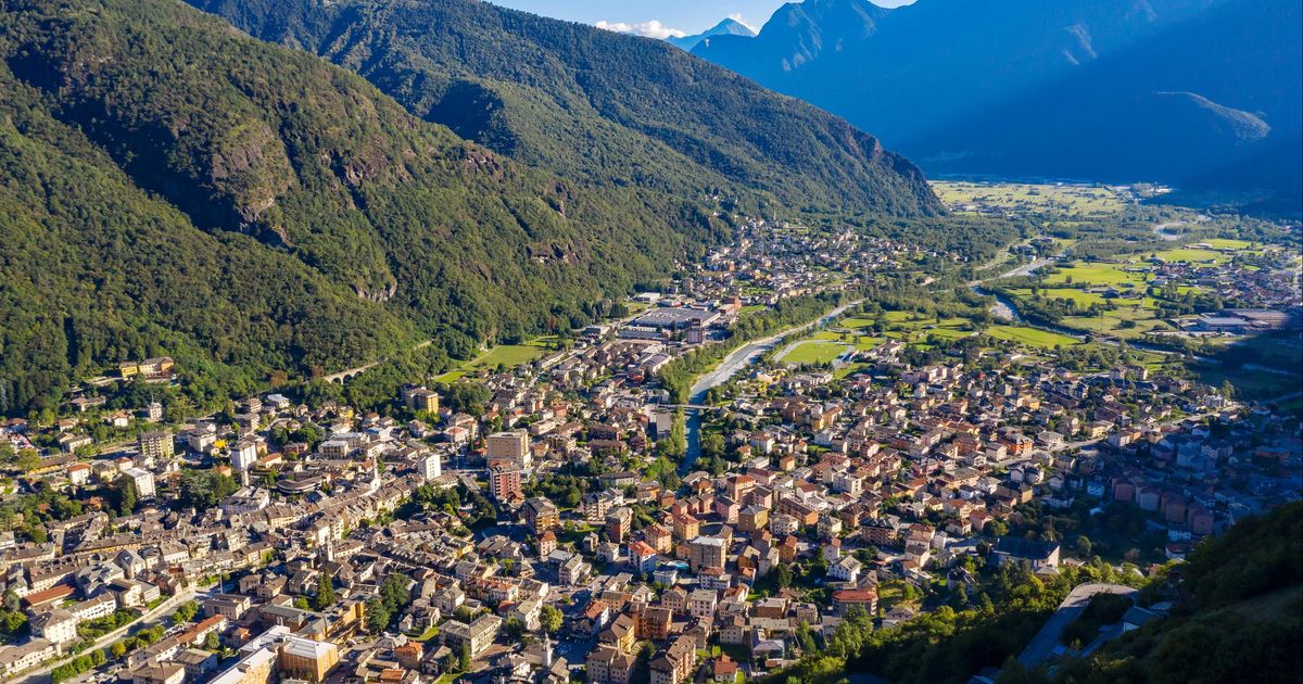 Hotéis em Chiavenna a partir de R$ 636/noite - Pesquise no KAYAK