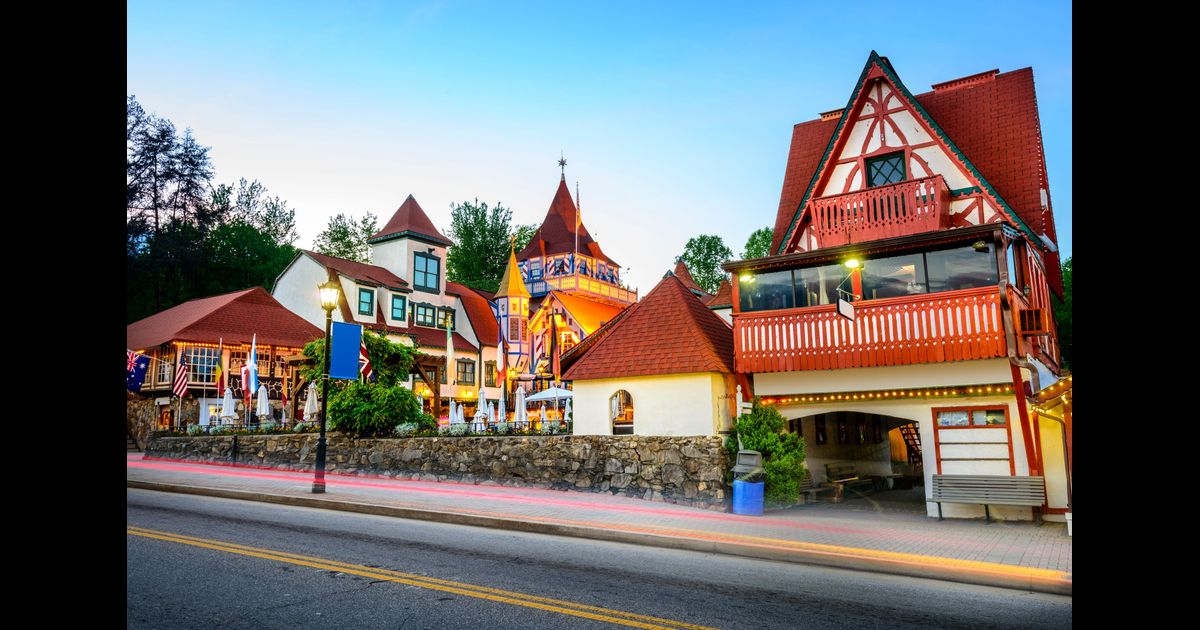 Holidays in Georgia from £1,033 - Search Flight+Hotel on KAYAK