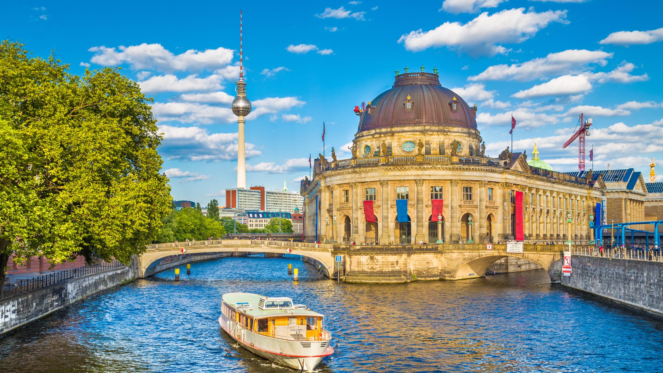 Hotel Museumsinsel Berlin Mulai Rp 401 359 malam KAYAK hotel-museumsinsel-berlin-mulai-rp-401-359-malam-kayak