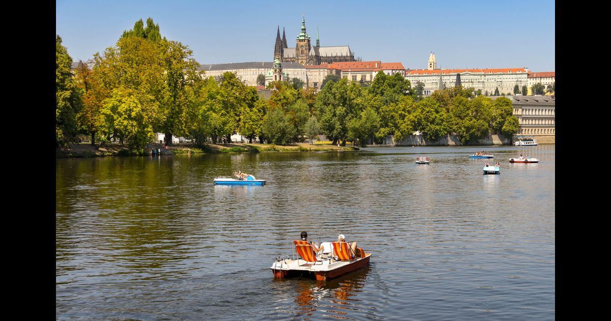 Czech Republic Hotels: Compare Hotels in Czech Republic from ₹ 922 ...