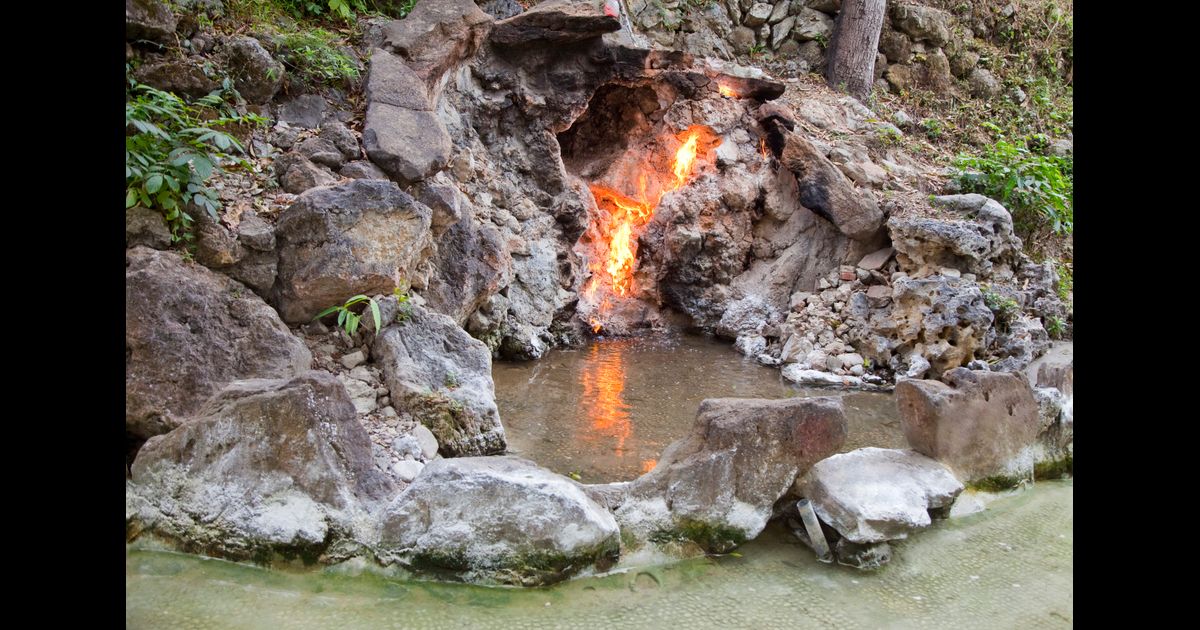 Hotels Near Guanziling Hot Springs, Tainan - Amazing Deals