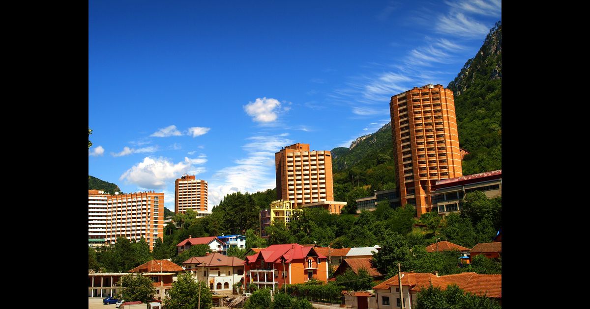First Class Flights to Romania - KAYAK