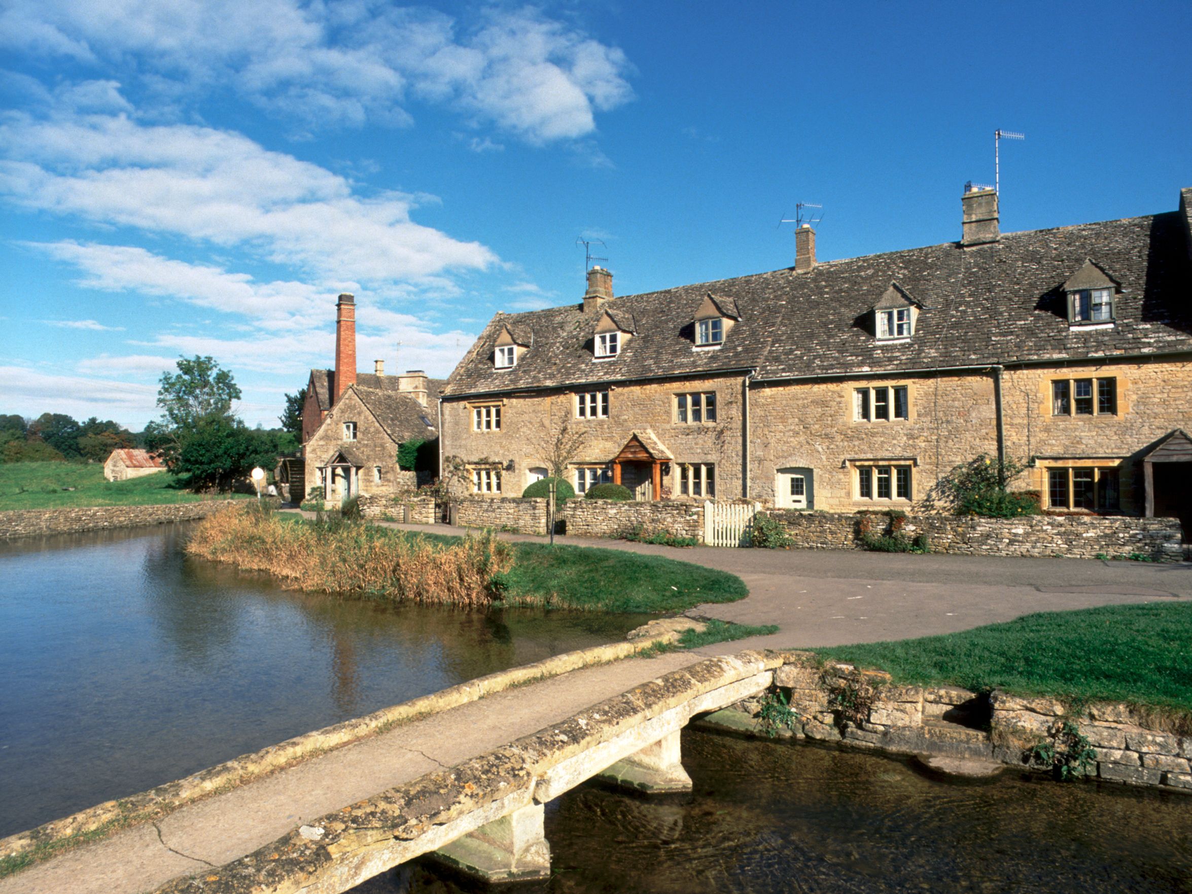 Lower Slaughter Travel Guide | Lower Slaughter Tourism - KAYAK
