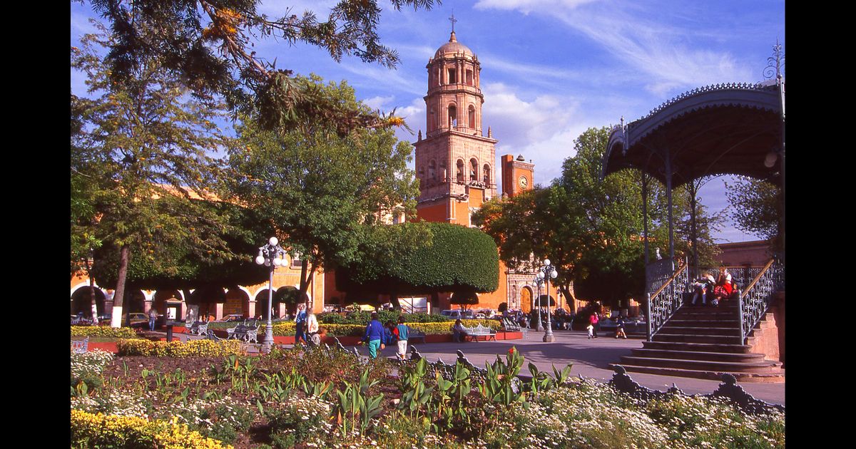 Vuelos baratos por $1,351 desde Oaxaca de Juárez a Estado de Querétaro ...