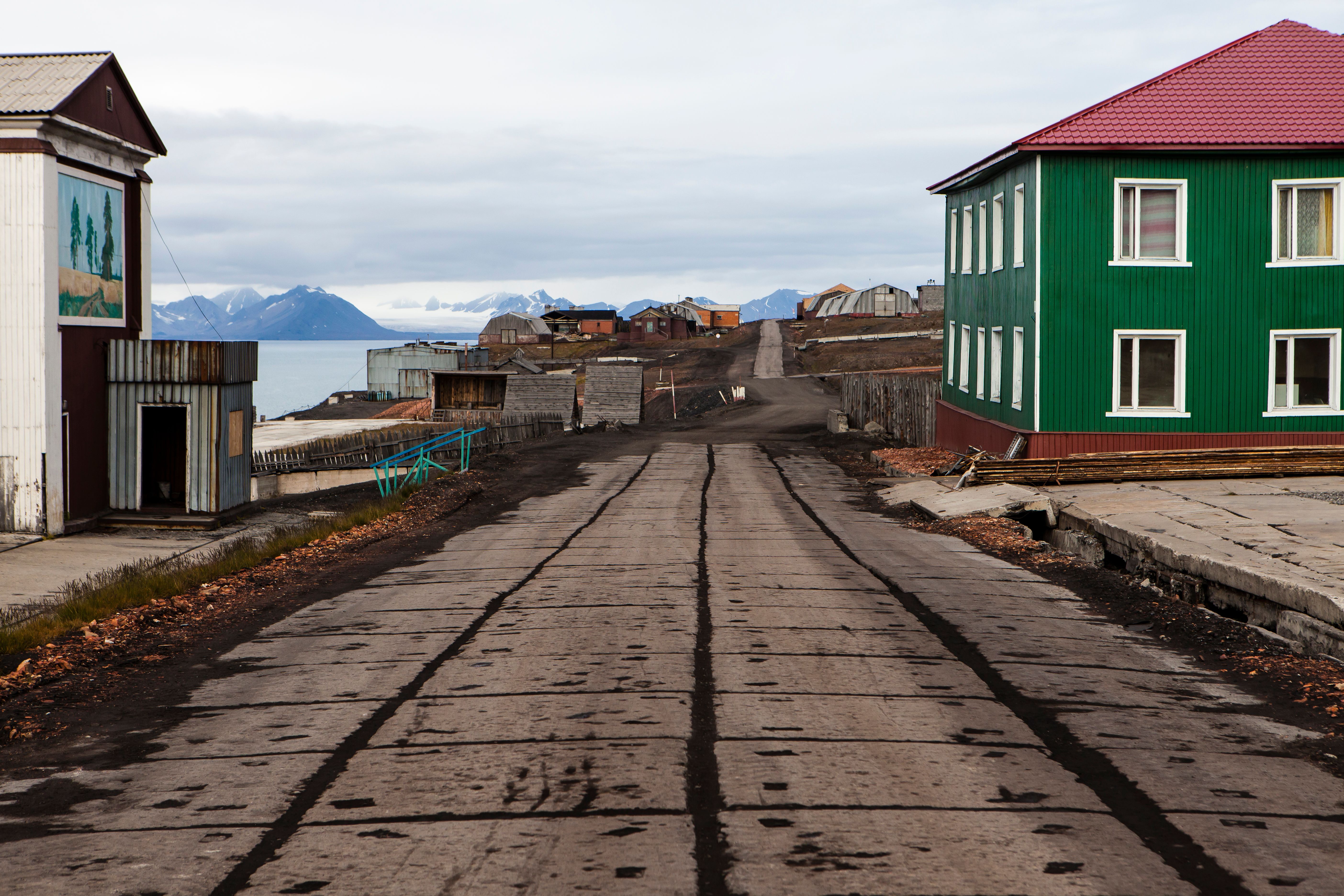 Barentsburg Travel Guide | Barentsburg Tourism - KAYAK