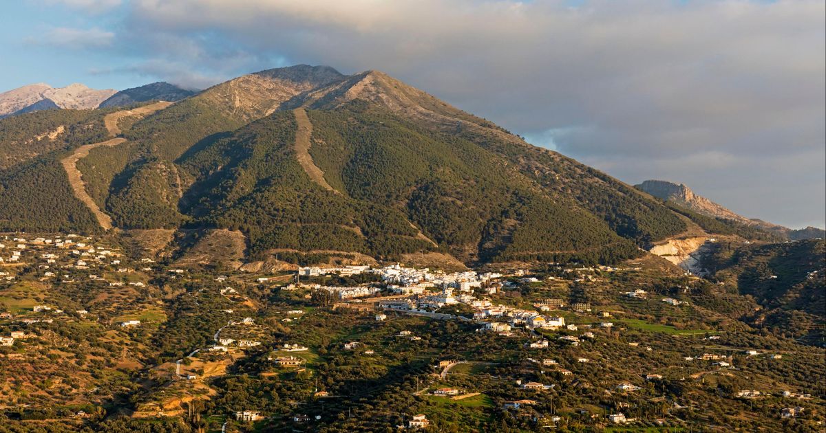 Hoteles baratos en Alcaucín. Alojamiento a partir de 73 €/noche - KAYAK