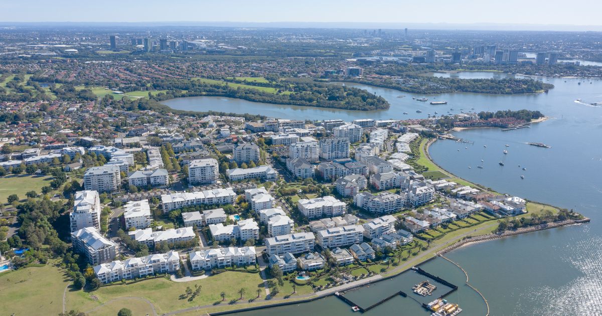 7 Best Hotels in Breakfast Point - KAYAK