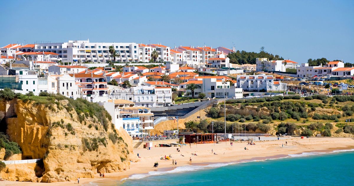 Cheap Flight Tickets to Albufeira from ₹ 86,242