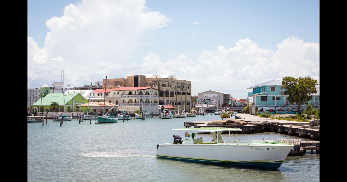 Belize City Aéroport Philip S. W. Goldson (BZE) - Suivi des vols, plans ...