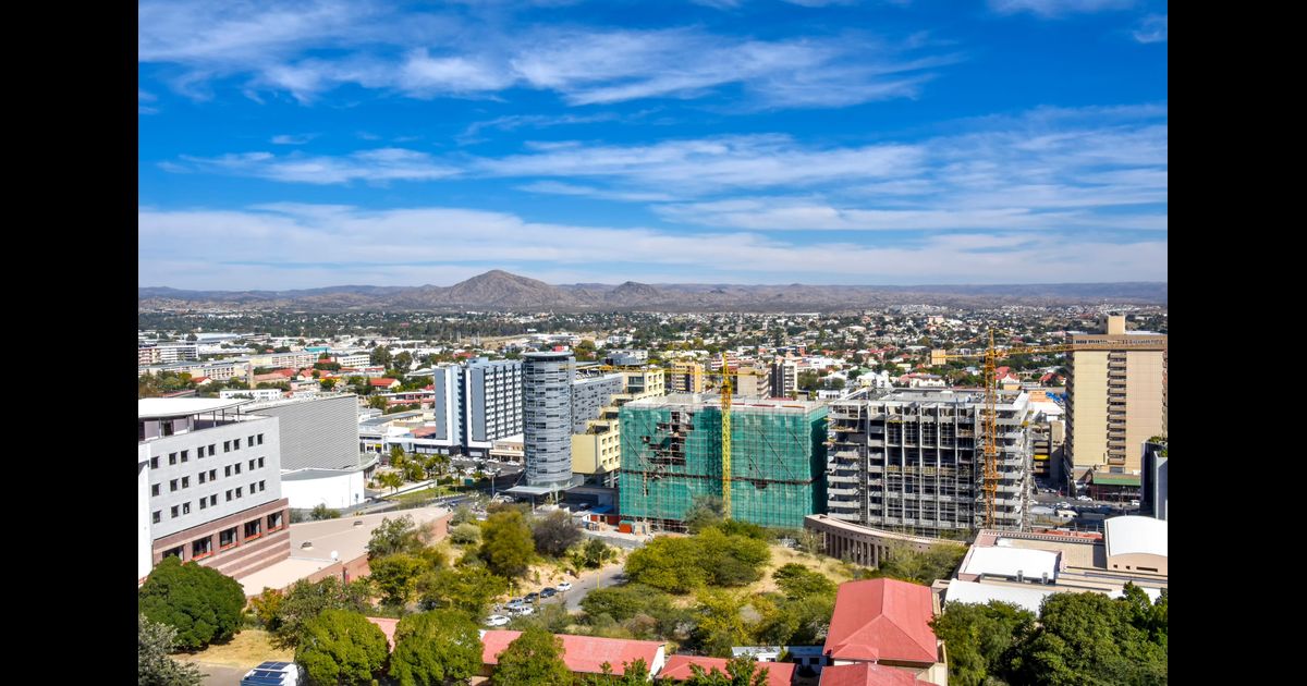 Windhuk Pauschalreisen ab 1.365 € - Finde Flug und Hotel auf KAYAK