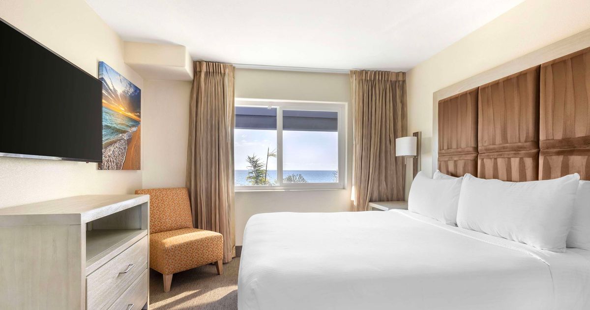 Hilton Vacation Club Riviera Beach & Shores ab 119 €. Resorts in ...