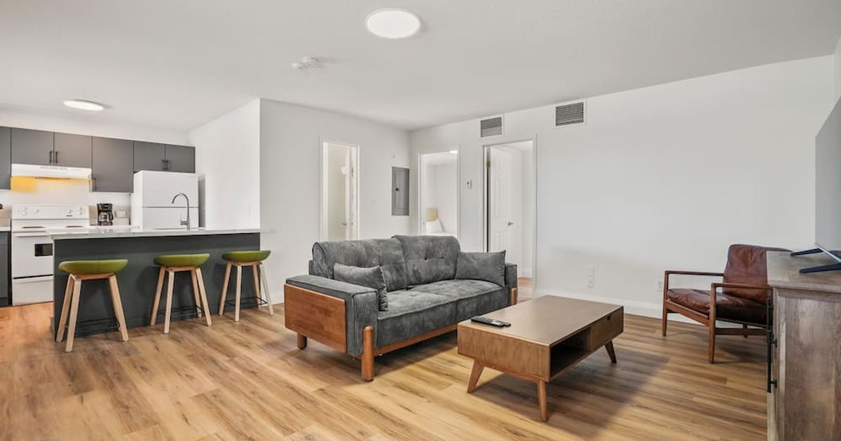 Saga Resort from $97. Wasaga Beach Hotel Deals & Reviews - KAYAK