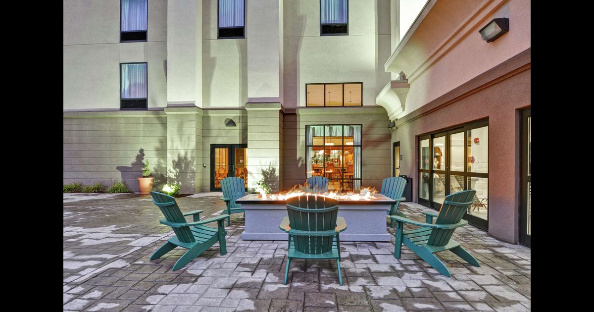 Hampton Inn & Suites New Hartford in New Hartford, the United States ...