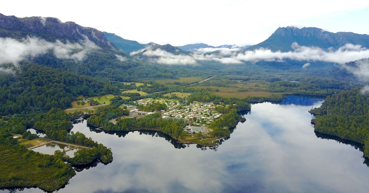 Tullah Lakeside Lodge, Tullah | HotelsCombined