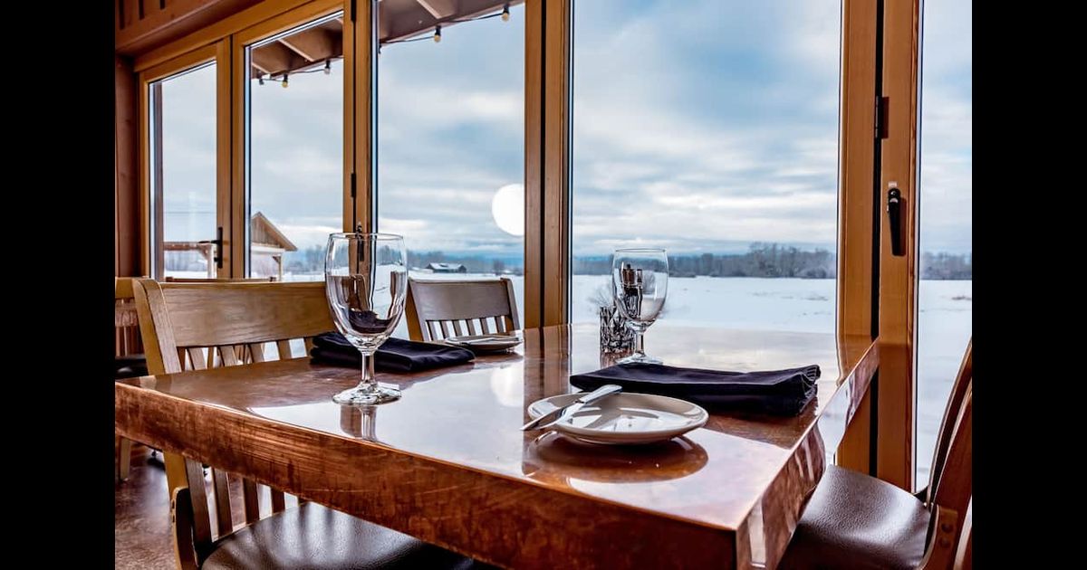 Gallatin River Lodge in Bozeman, the United States from $339: Deals ...