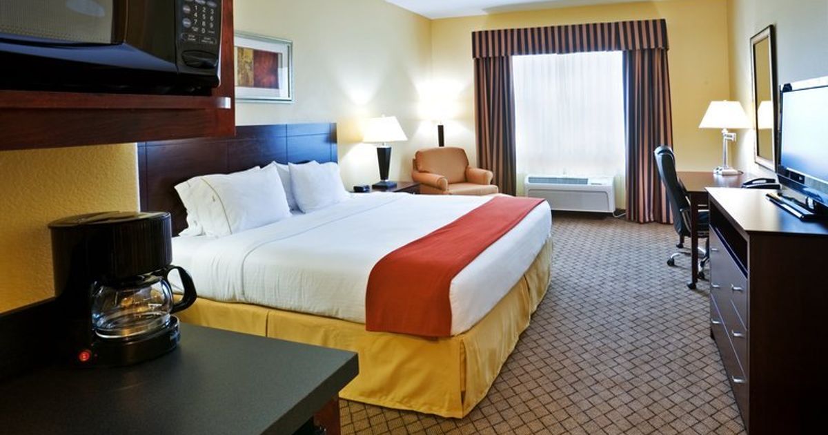 Holiday Inn Express & Suites New Boston By IHG from $119. New Boston ...