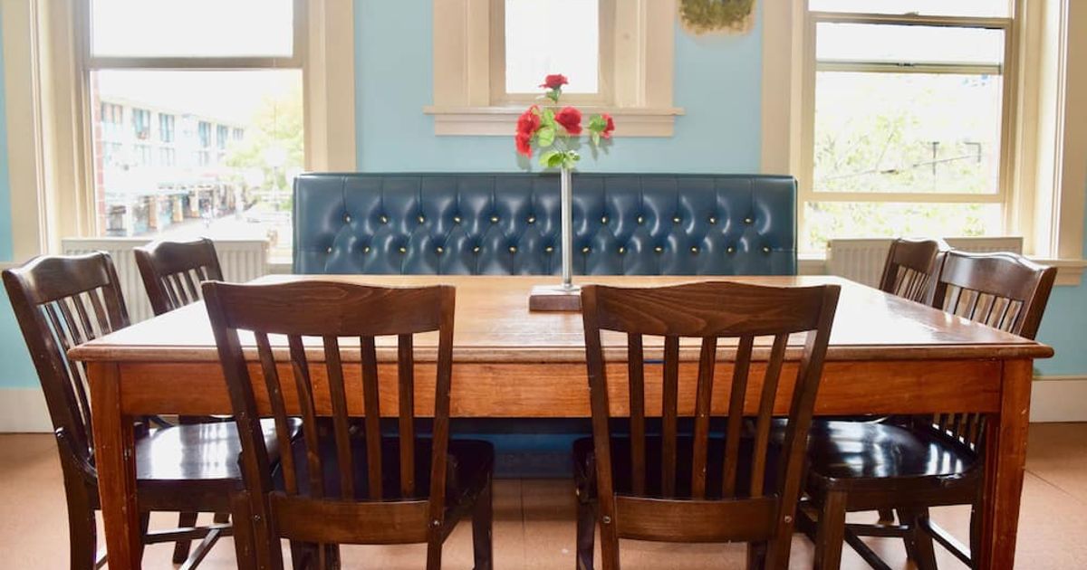 Green Tortoise Hostel Seattle from $39. Seattle Hotel Deals & Reviews ...