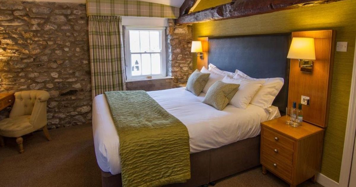 Sun Inn £118. Carnforth Hotel Deals & Reviews - KAYAK