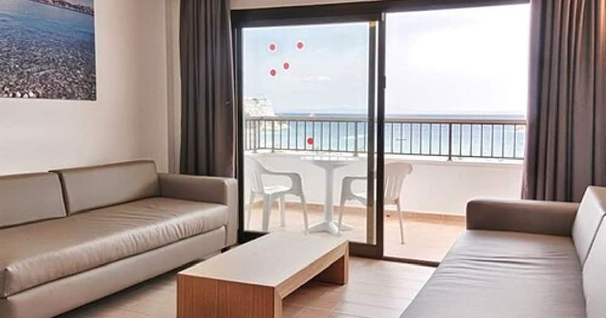 Apartamentos Sol y Vera £54. Magaluf Hotel Deals & Reviews - KAYAK