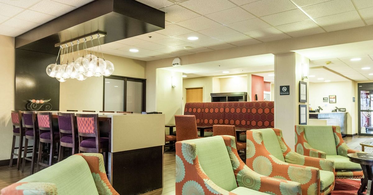 Hampton Inn by Hilton Muskegon from $109. Muskegon Hotel Deals ...