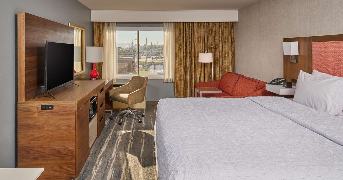 Hampton Inn Anchorage $241. Anchorage Hotel Deals & Reviews - KAYAK