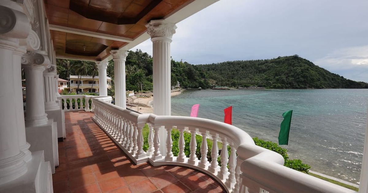 Blue Crystal Beach Resort from $37. Puerto Galera Hotel Deals & Reviews ...