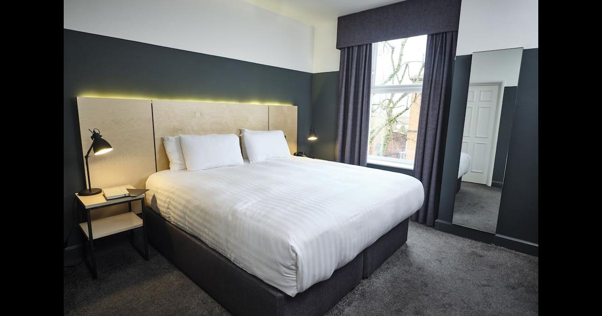 The 1852 Hotel - Self Check-in in Belfast, the United Kingdom from $61: Deals, Reviews, Photos ...