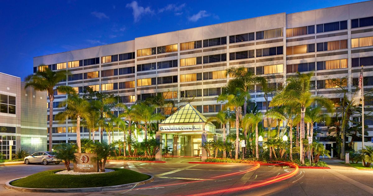 DoubleTree by Hilton LAX - El Segundo from $86. El Segundo Hotel Deals ...
