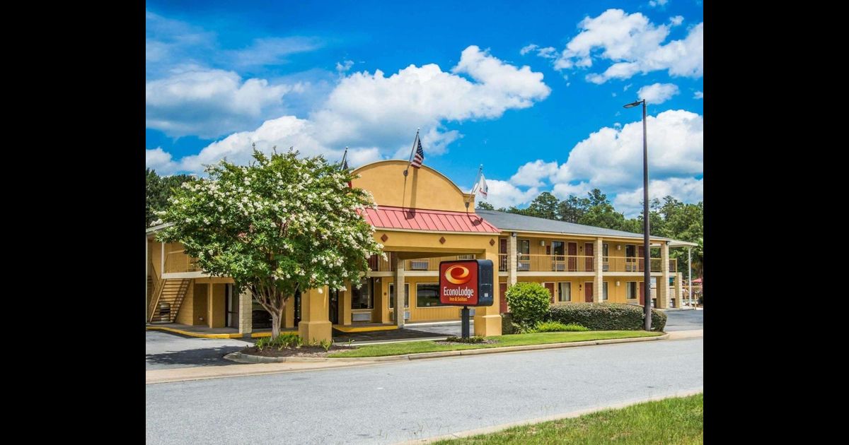 Econo Lodge Inn & Suites Columbus near Fort Benning in Columbus, the ...