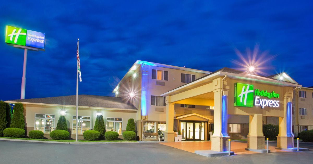 Holiday Inn Express Pendleton By IHG from $101. Pendleton Hotel Deals ...
