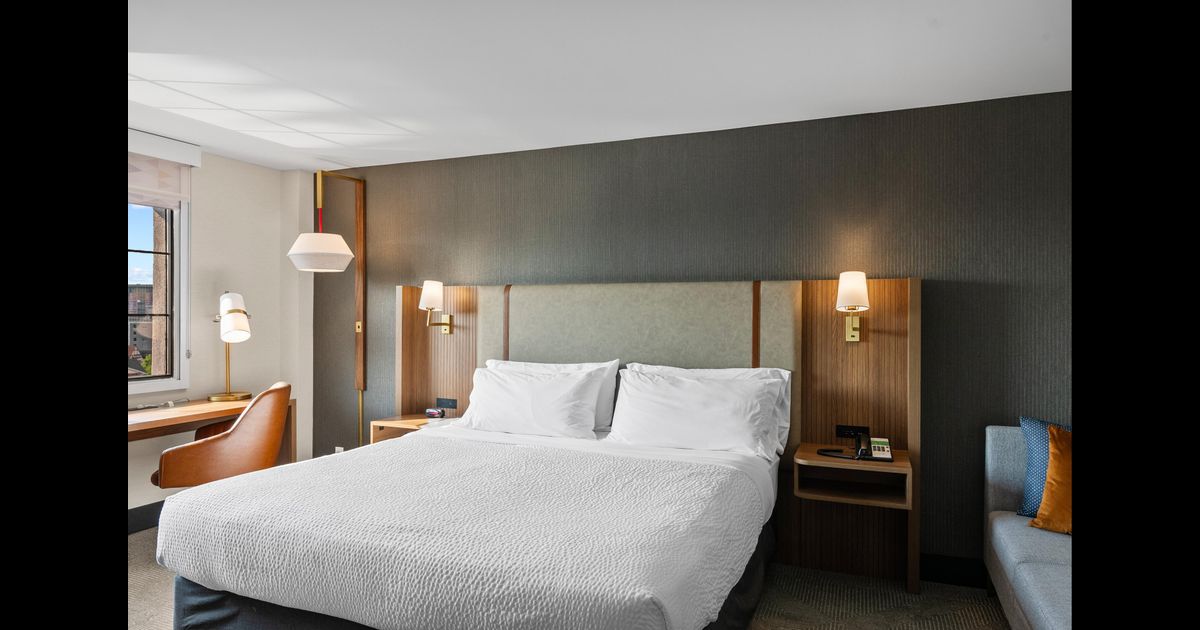 Holiday Inn Niagara Falls State Park Entry By IHG in Niagara Falls, the ...