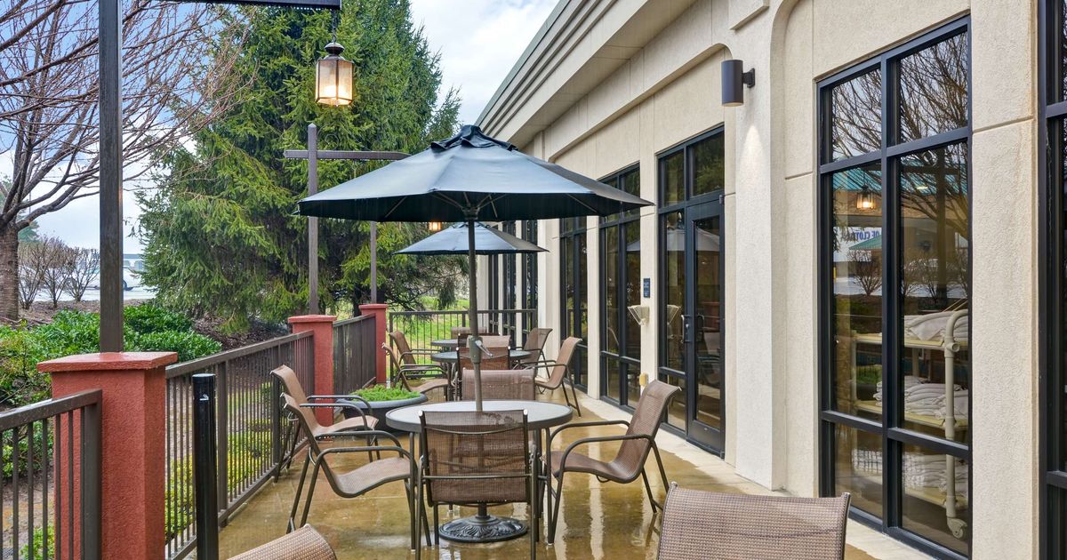 Hampton Inn Hendersonville à partir de 92 €. Hôtels à Hendersonville ...