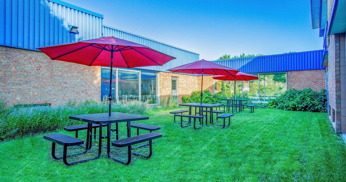 Days Inn by Wyndham Sudbury & Conference Centre, Sudbury | HotelsCombined