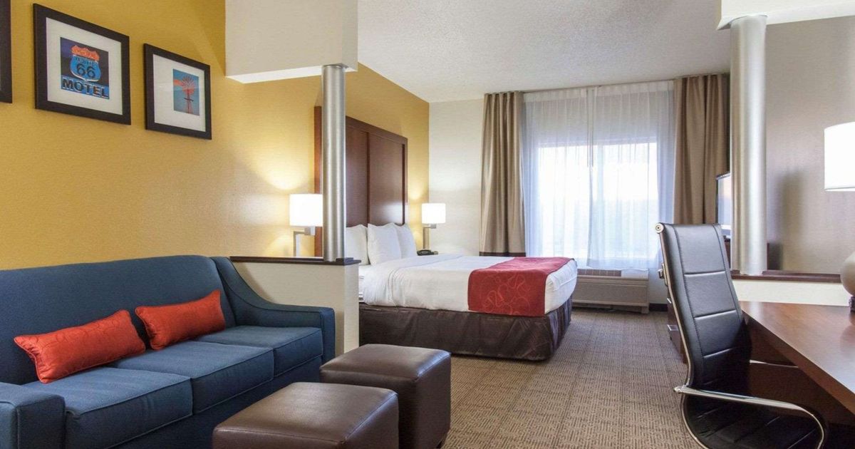 Comfort Suites Tulsa Central from $77. Tulsa Hotel Deals & Reviews - KAYAK