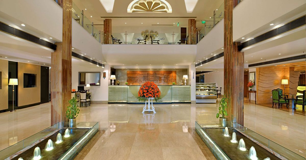 Taurus Sarovar Portico เริ่มต้นที่ ฿1,380 (฿̶3̶,̶9̶0̶4̶) นิวเดลี โรงแรม ...