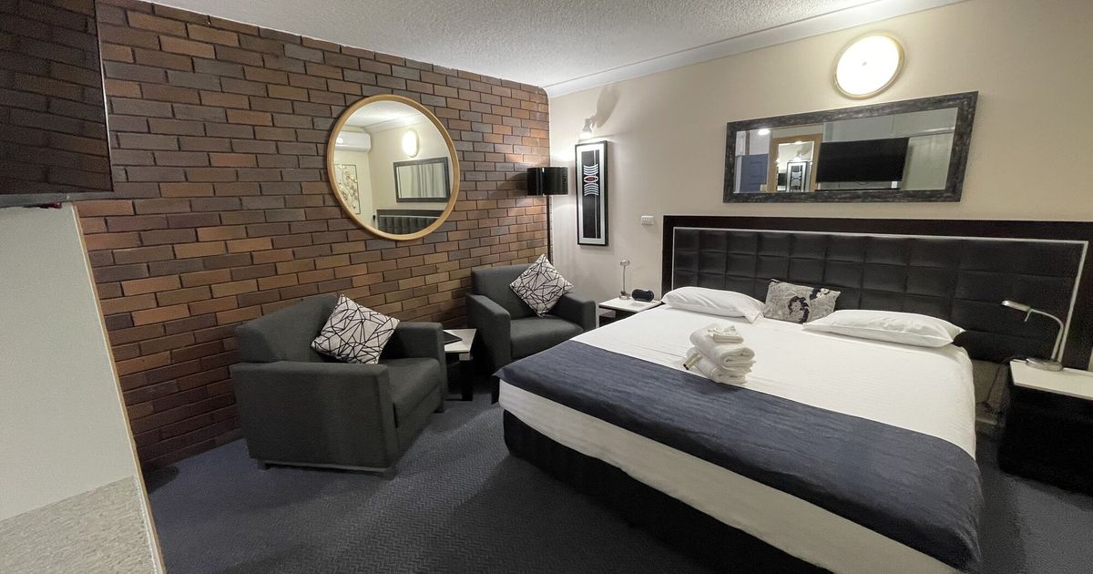 Lakeview Motor Inn from $78. Belmont Hotel Deals & Reviews - KAYAK