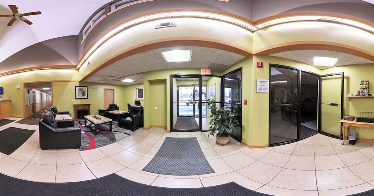 Coratel Inn & Suites By Jasper River Falls £43. River Falls Hotel Deals ...