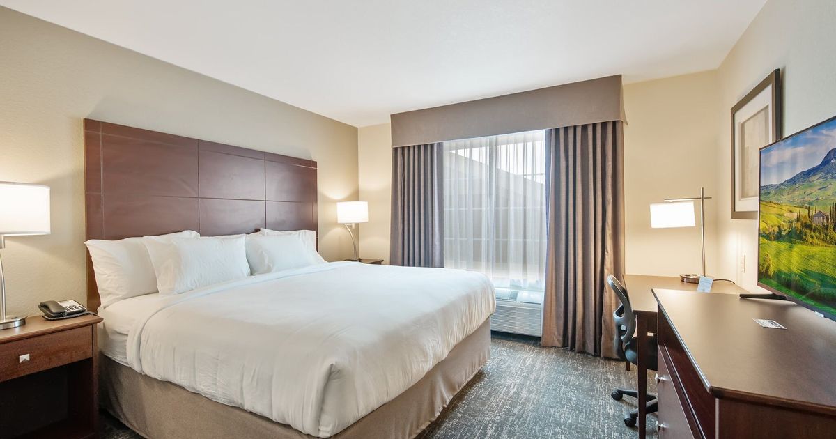 Cobblestone Hotel & Suites - Two Rivers from $114. Two Rivers Hotel ...