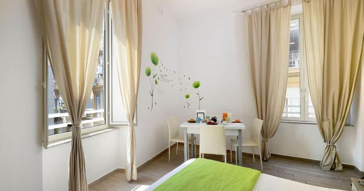 B&B Funikuli Funikula from $85. Naples Hotel Deals & Reviews - KAYAK