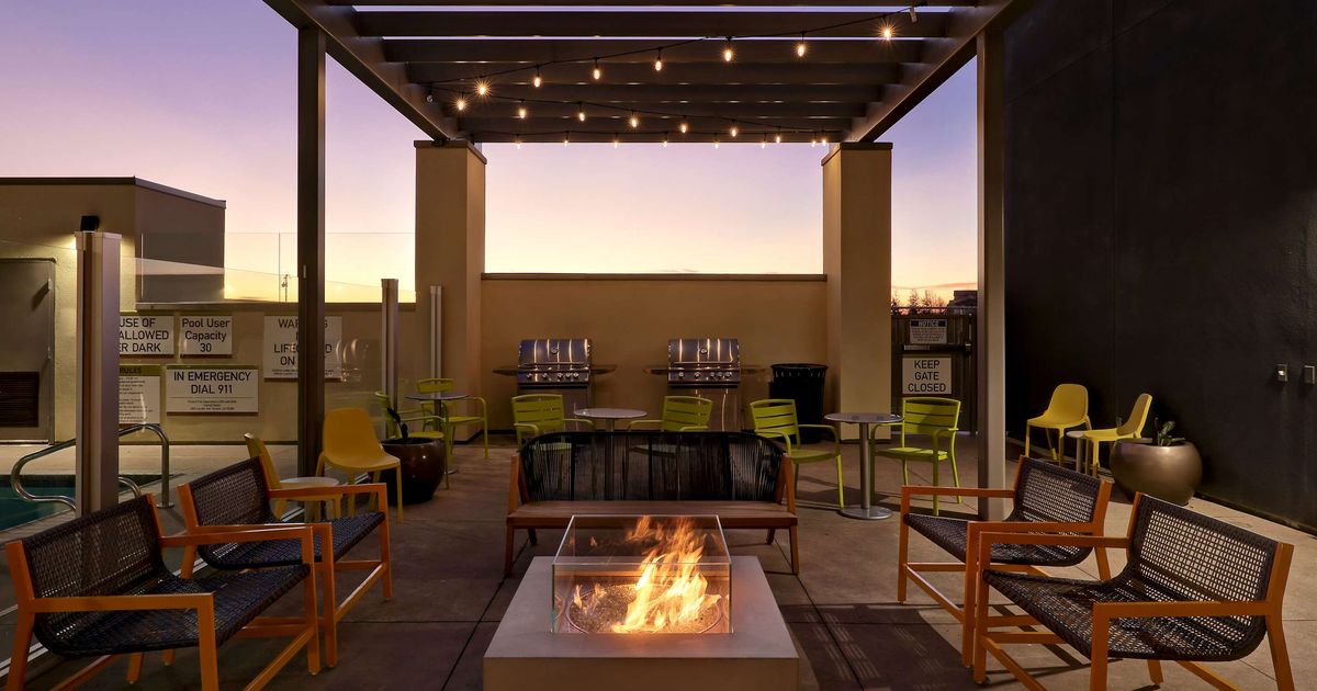 Home2 Suites by Hilton Turlock from $82. Turlock Hotel Deals & Reviews ...
